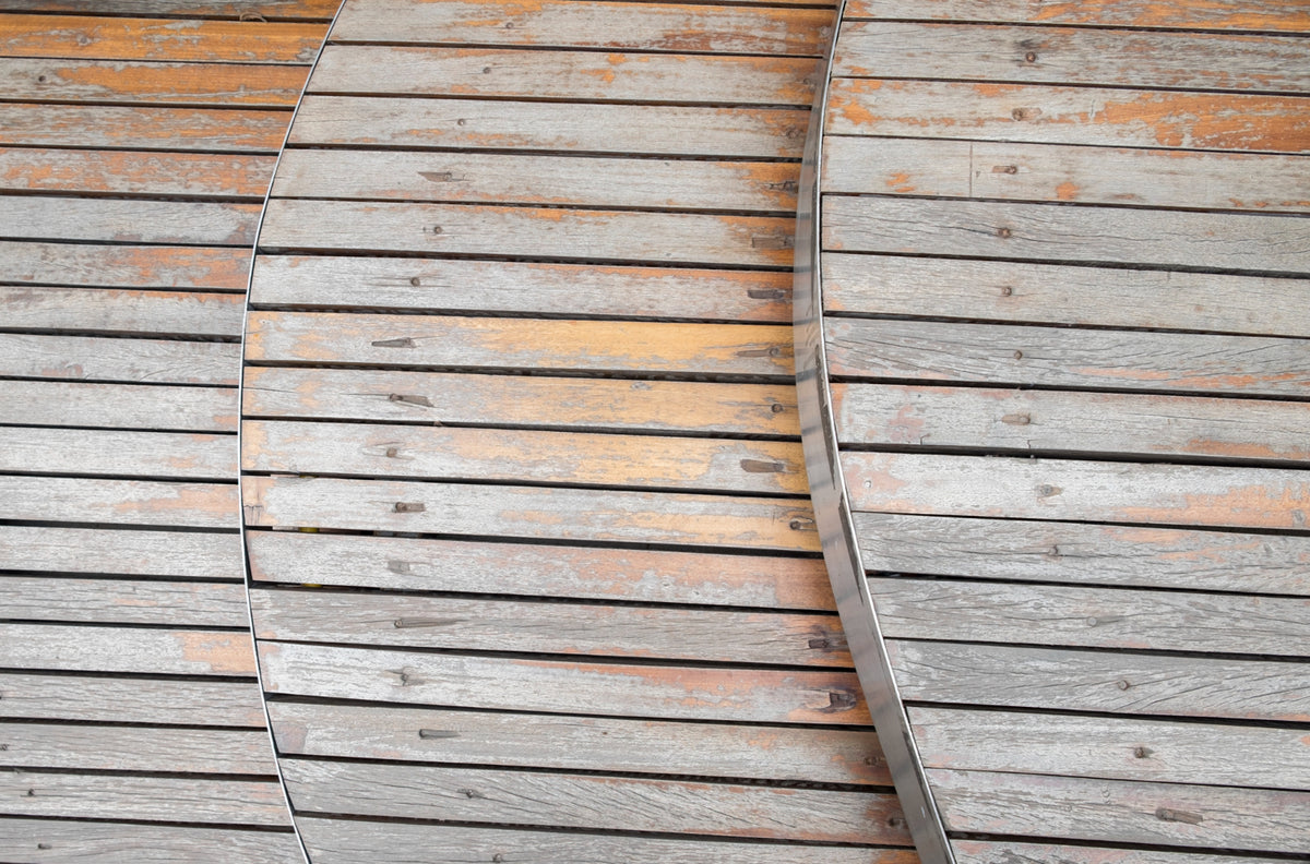 Choosing the Perfect Coving for Curved Walls – The Library Ladder Company